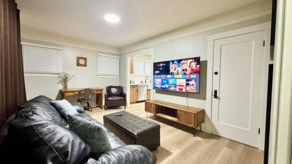 Downtown Sj Spanish Bungalows, 2br Home, Studios And Private Rooms - San Jose, CA