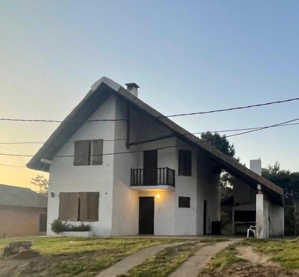 Very Spacious House, A Few Blocks From The Beach - La Paloma