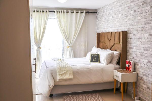 Sleek And Modern Apartment - Umhlanga