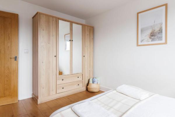 Sunny 1 Bedroom Apartment, Ocean House, East Wittering - East Wittering