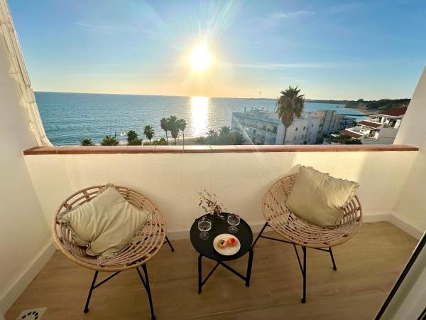 Gatu Villa Mar "Preferente Para Mayores De 22 Años Y Familias " - Cadix