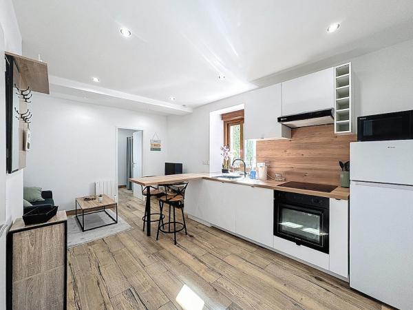 Appartement Proche Gare, Plein Centre, Balcon - Bellegarde-sur-Valserine