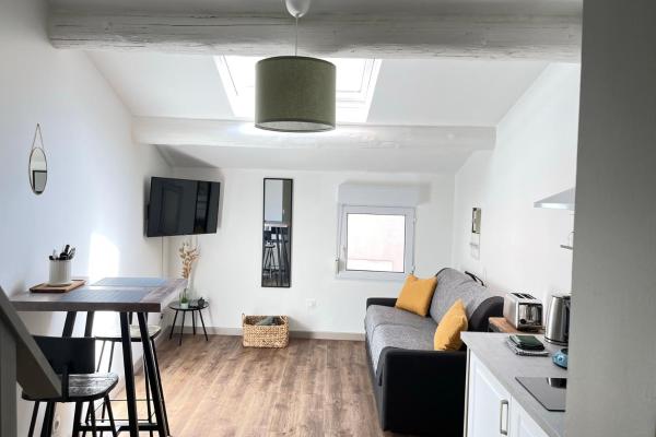 Under The Provençal Sun - Pernes-les-Fontaines