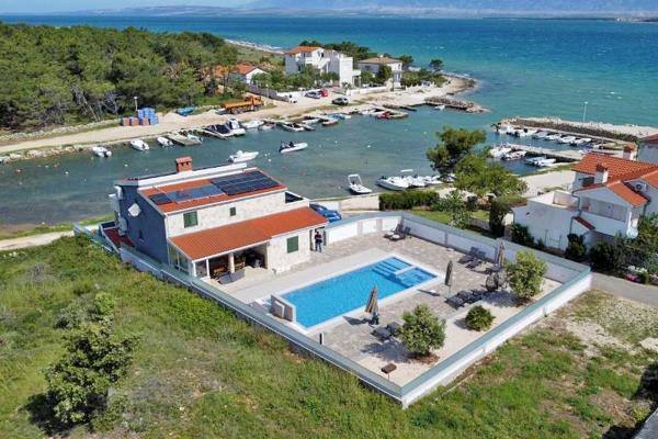 Seaside Family Friendly House With A Swimming Pool Vir - 24816 - Pago