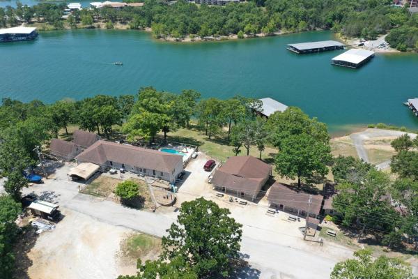 Artilla Cove Resort - Branson, MO