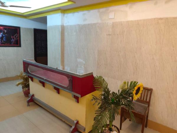 Spot On Dn Hotel - Vadodara