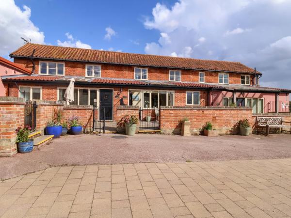 Churn House - Ipswich, UK