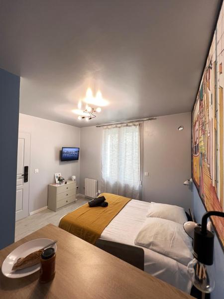 Plein Centre-ville Refait à Neuf Avec Parking Gratuit - Studio Lisbonne - Châtellerault