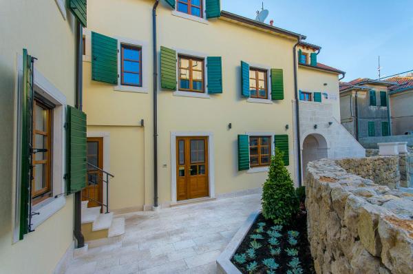 Hostel Dvor - Split