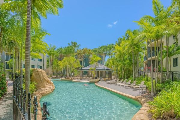 Currumbin Two Bedroom Palm Beach Retreat - Coolangatta