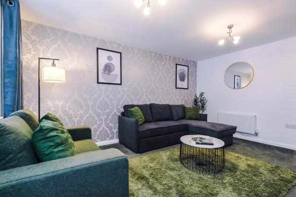 New! Presented By Ltj Prime Key Properties, Driveway Parking, Free Wifi - Warrington