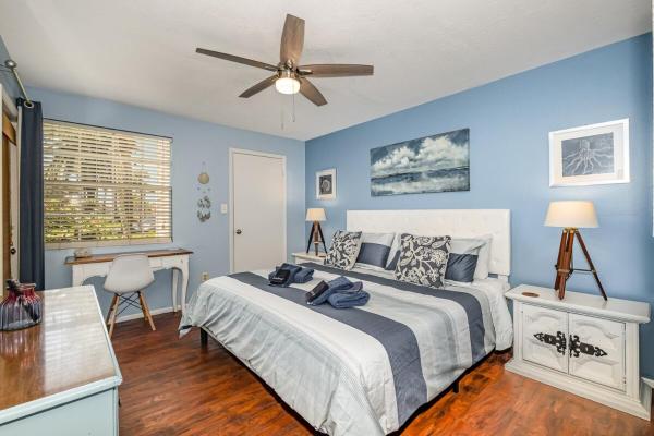 Ground Floor 2 Bdrm King Condo Close To Beach - Melbourne, FL