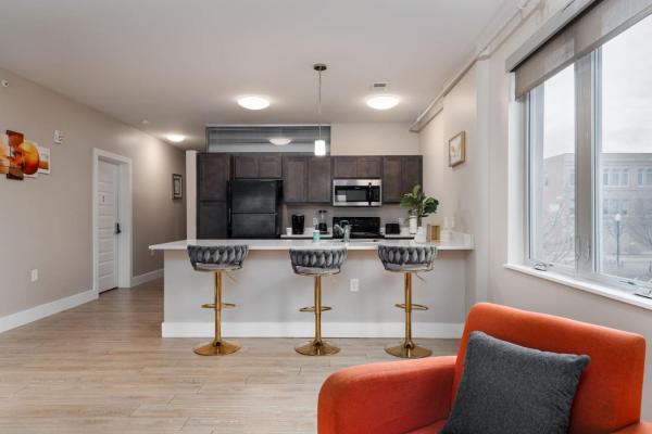 2br Indy Gem - Christian Park Indianapolis