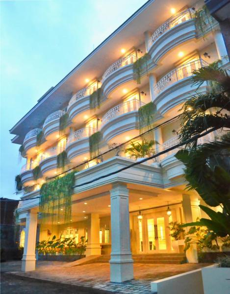Amalfi Hotel Seminyak - Seminyak