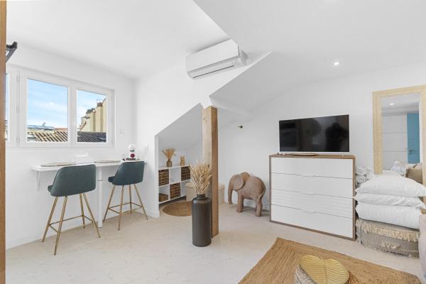 Studio V - à 2 Min Du Palais - Hypercentre - Calme - Cannes