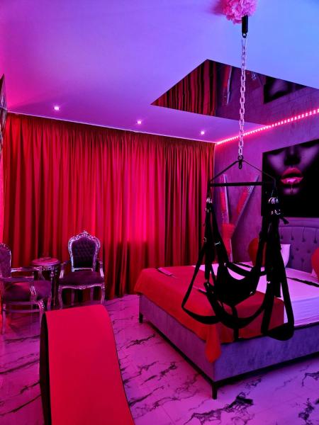 Secret Love Room - Cernica