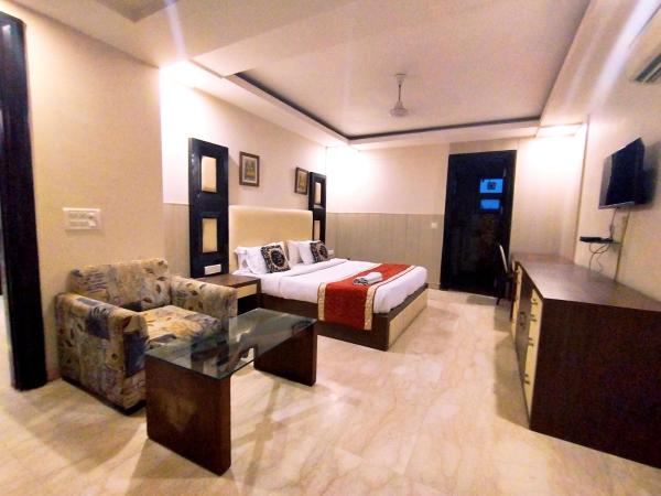 Aaron Harikanta Stayz - New Delhi