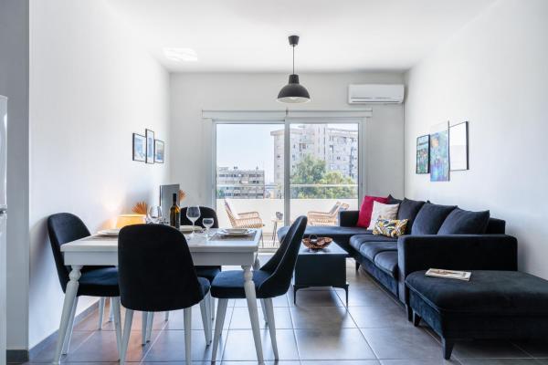 Phoenix 2-bedroom Apartment - Larnaca
