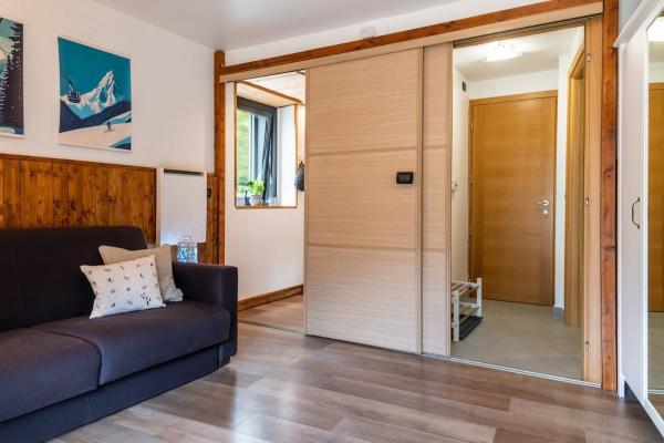 Mcx Vacation Rental - Belle Vue Les Grandes Murailles, Pet Friendly Apartment Just 300 Meters From The Ski Lifts! - Zermatt