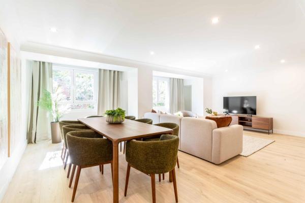 Spacious Urban Elegance In Plaza Castilla - Alcobendas