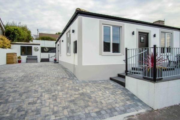 Wiston Street - 2 Bedroom Holiday Home - Pembroke - Pembroke Dock