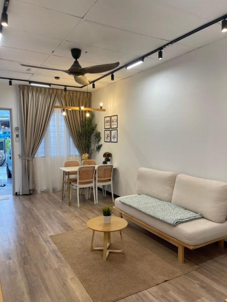 Aura Homestay Selayang - Sentul