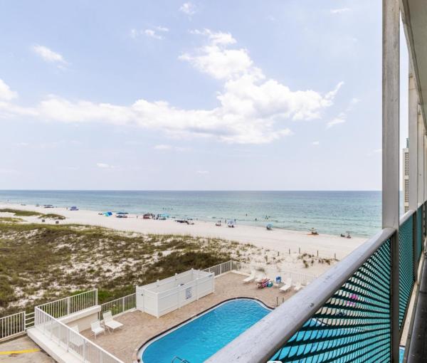 Beachfront Escape Pool Decks Jacuzzi Tub - Panama City Beach, FL