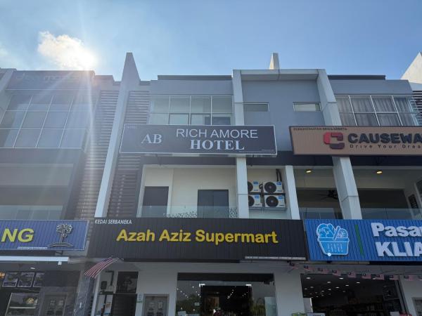 Ab Rich Amore Hotel - Sepang