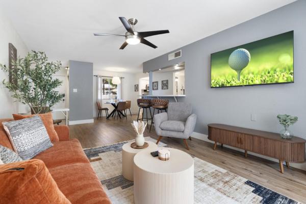 Walk To Old Town - 1br Condo, Heated Pool And Patio - Arizona