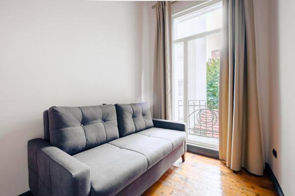 Cozy Flat With Balcony Near Istiklal Avenue - Maslak