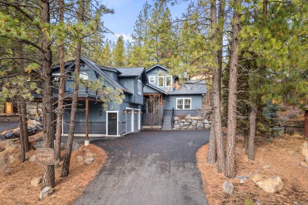 Trails End Retreat Home - Bend, OR