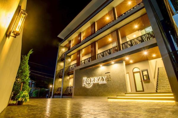 The Breezy Hotel - Muak Lek District