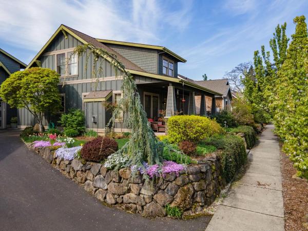 Neighborhood Nest Home - Hood River, OR