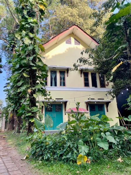 Mits Youth Hostel - Bandung