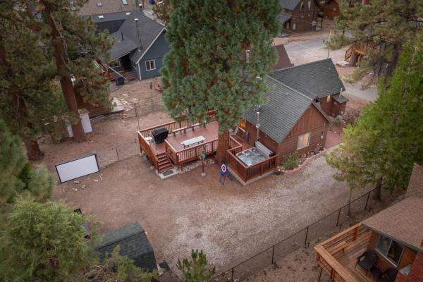 Dream Lake Cabin| Spa, Ev Charger, Gated, By Lake! - Big Bear Lake