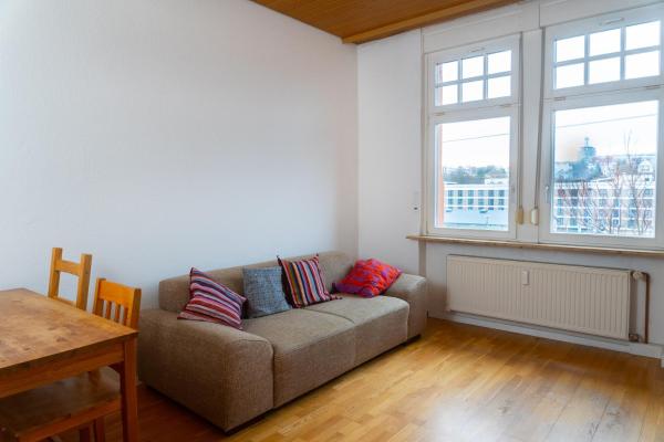Mainz Zentrale Lage Nähe Hauptbahnhof 3 Zimmer Wohnung, Küche, Balkon, Duschbad - Wiesbaden