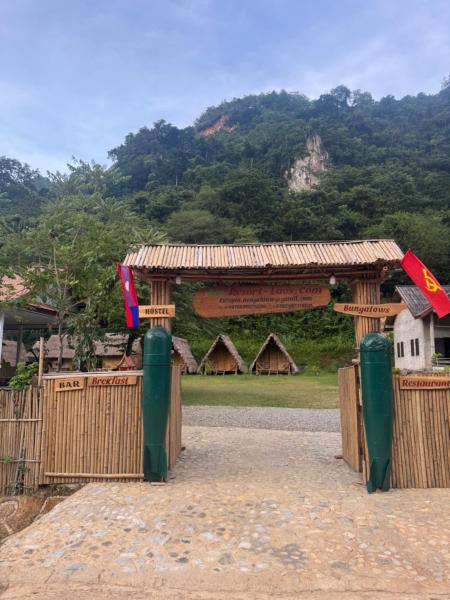 Petros Bungalows - Laos