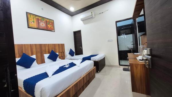 Hotel Rk Residency Near Prem Mandir - Vrindavan