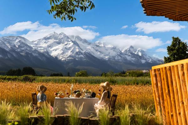 Lijiang Mountain Spring Resort - Lijiang
