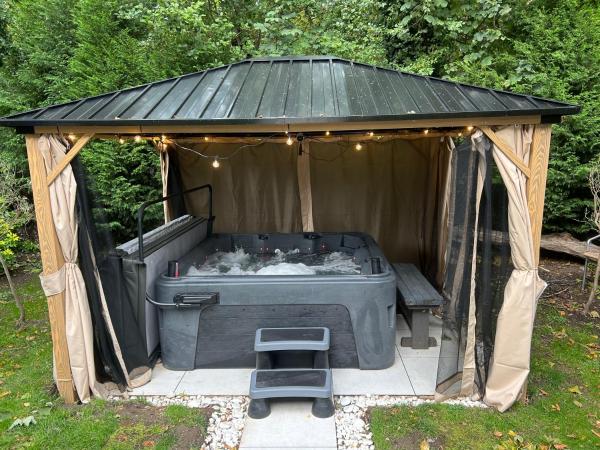 Airport Hideaway - Knutsford