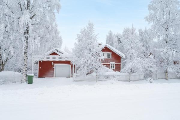 Nordic Red Villa Hosted By Hygge Host - 羅瓦涅米