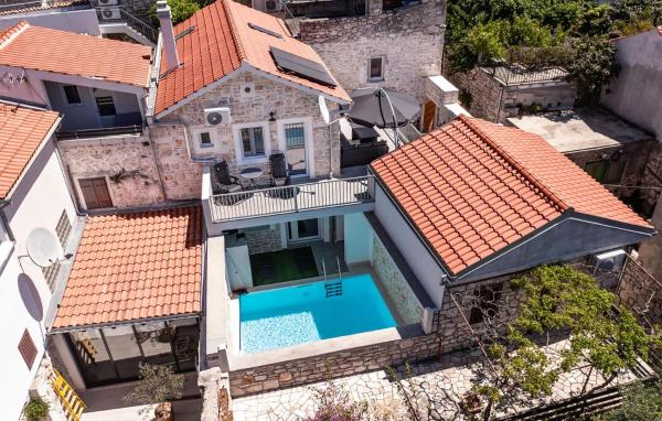 Beautiful Home In Murter - Murter