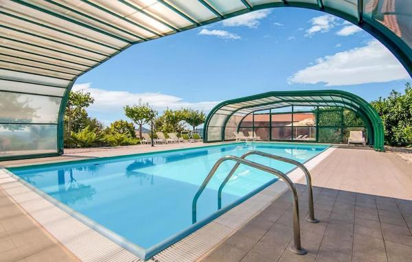 2 Bedroom Lovely Apartment In Apecchio - マルケ