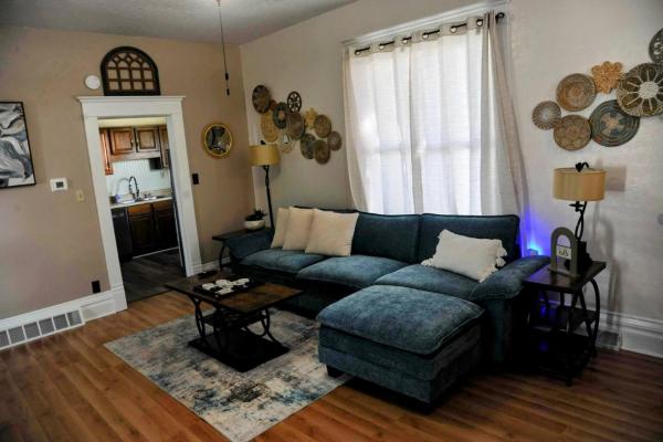 3 Bed Bath With Yard And Fire Pit- Charming Small Town Exploring - Lake of the Woods, Bremen