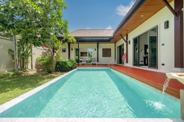 2 Bedrooms Pool And Garden Villa Niche 9 Rawai - Wichian Buri District