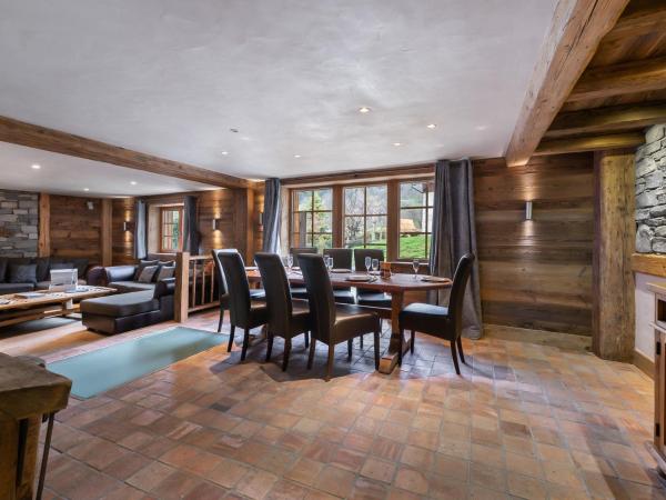 Chalet Traditionnel à Méribel Avec Jacuzzi, Sauna Et Accès Direct Aux Pistes - Fr-1-566-23 - Méribel