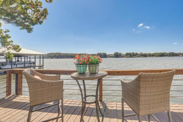Cabin With Boat Slip On Main Channel Of Lake Lay! - Alabama
