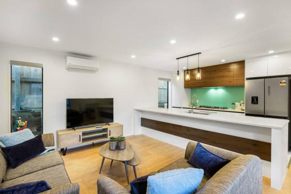 Element Edge Townhouse With Parking And Air-con - Auckland