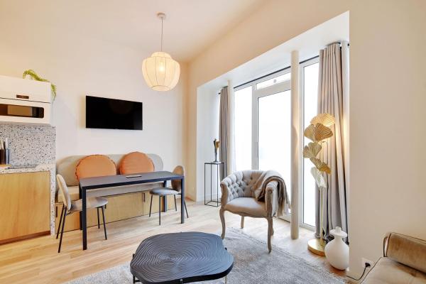Serene Apartment - 1br 4p - Canal St-martin - Louvre Museum