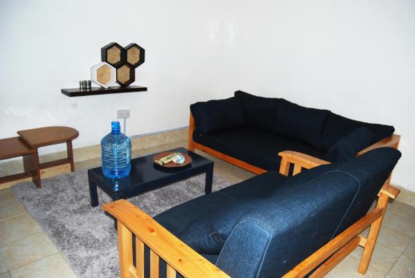 Shepherd's Court - Kenya